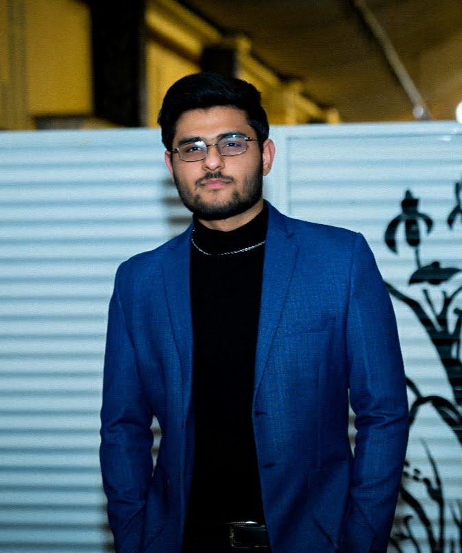 How to Fold a Shirt - Step By Step Guide