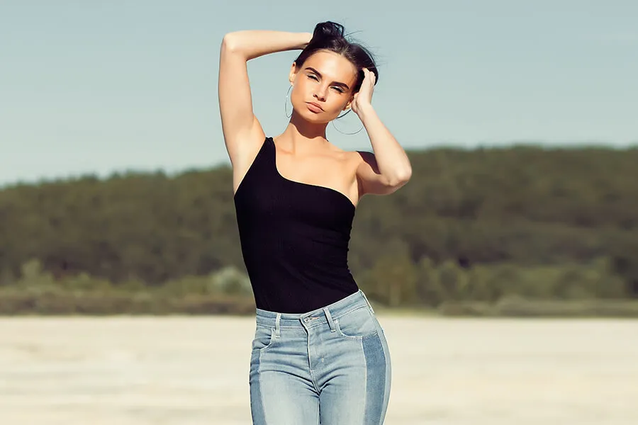 13 Types of Crop Tops: Styles & Fits for 2026